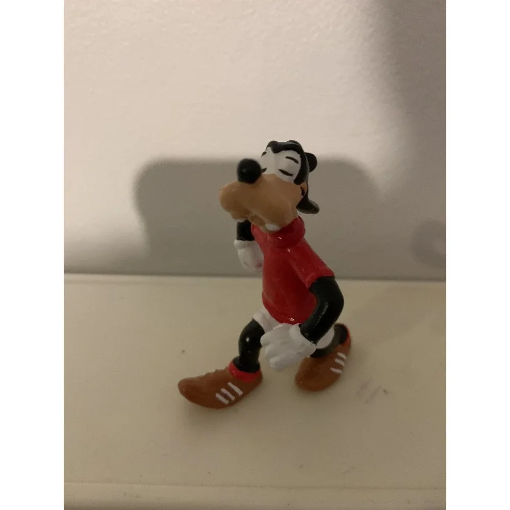 Bullyland | Toys | Vintage Disney Bullyland Sport Goofy Runner White ...